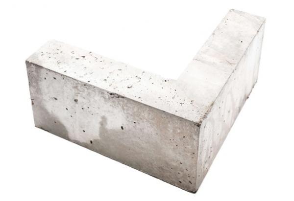 L Shaped Corner Padstone 440/440 x 140mm x 215mm | Lintels Northwest